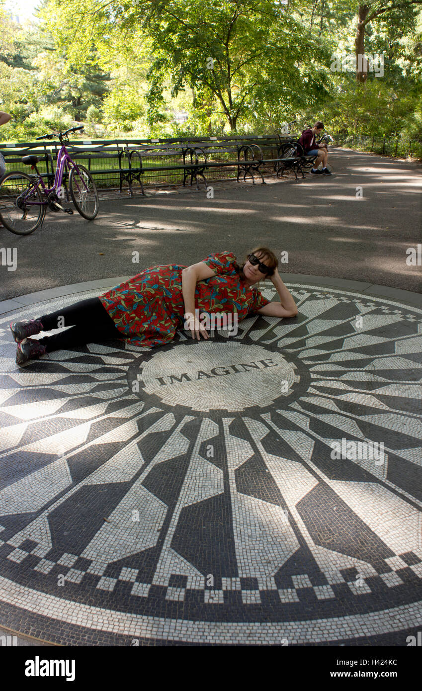 John Lennon "Imagine" mosaic memorial at Strawberry Fields in Central ...