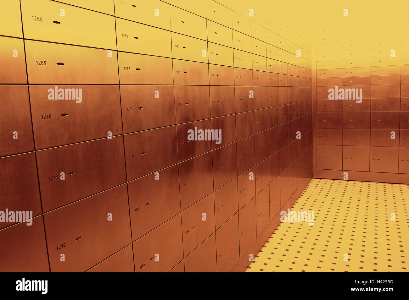 Customer safes numbering numbers locker lockers hi-res stock ...