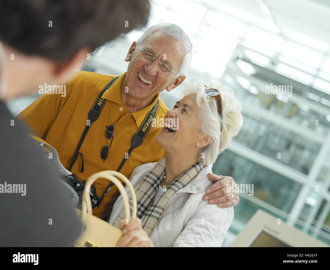 Crew check hi-res stock photography and images - Alamy