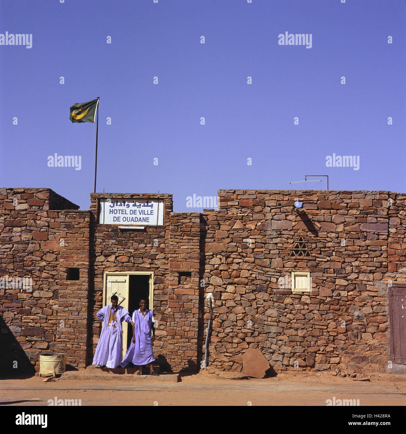 Mauritania, region Adrar, Ouadane, city hall, men, Africa, West, Africa ...