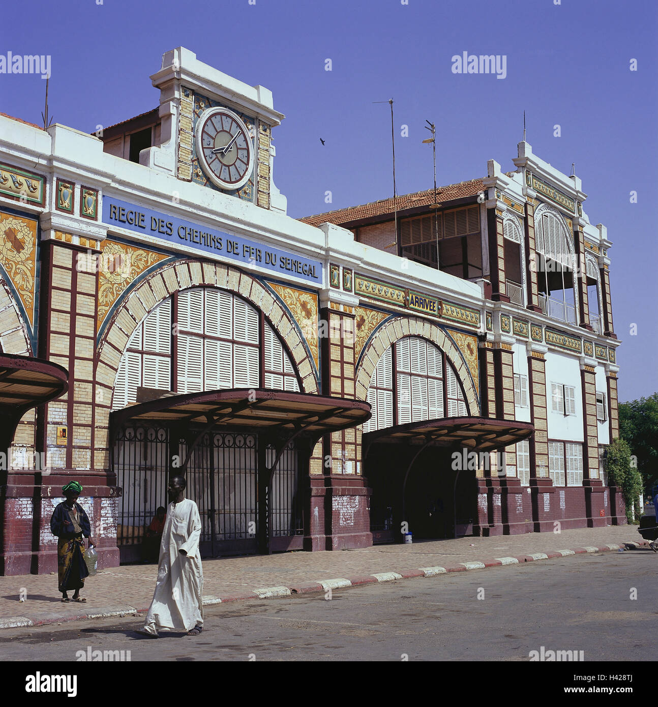 Senegal, Dakar, railway station, passer-by, Africa, West Africa ...