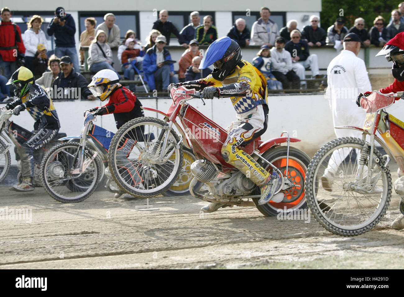 Speedway start hi-res stock photography and images - Alamy