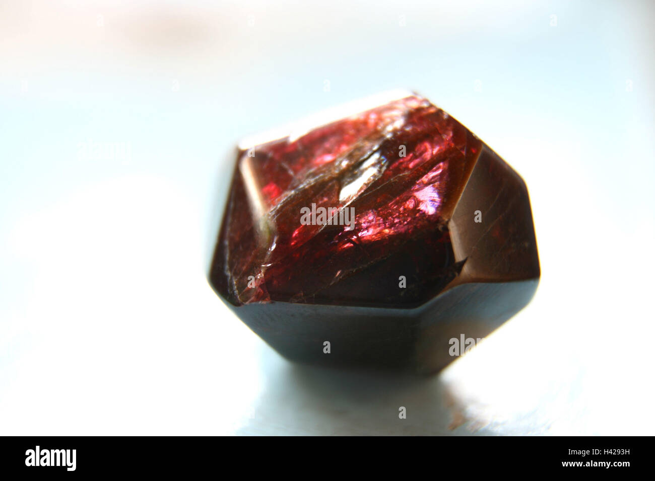 Garnet stone hi-res stock photography and images - Alamy