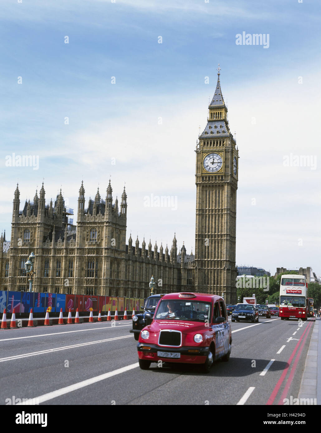 Great Britain, England, London, Big Ben, parliament building, street ...
