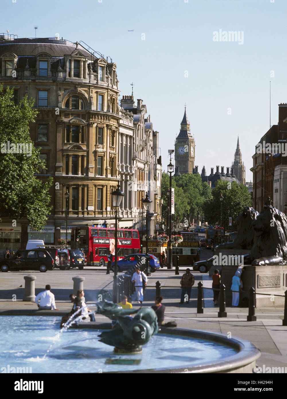 Great Britain, England, London, Trafalgar Square, well, tourist ...