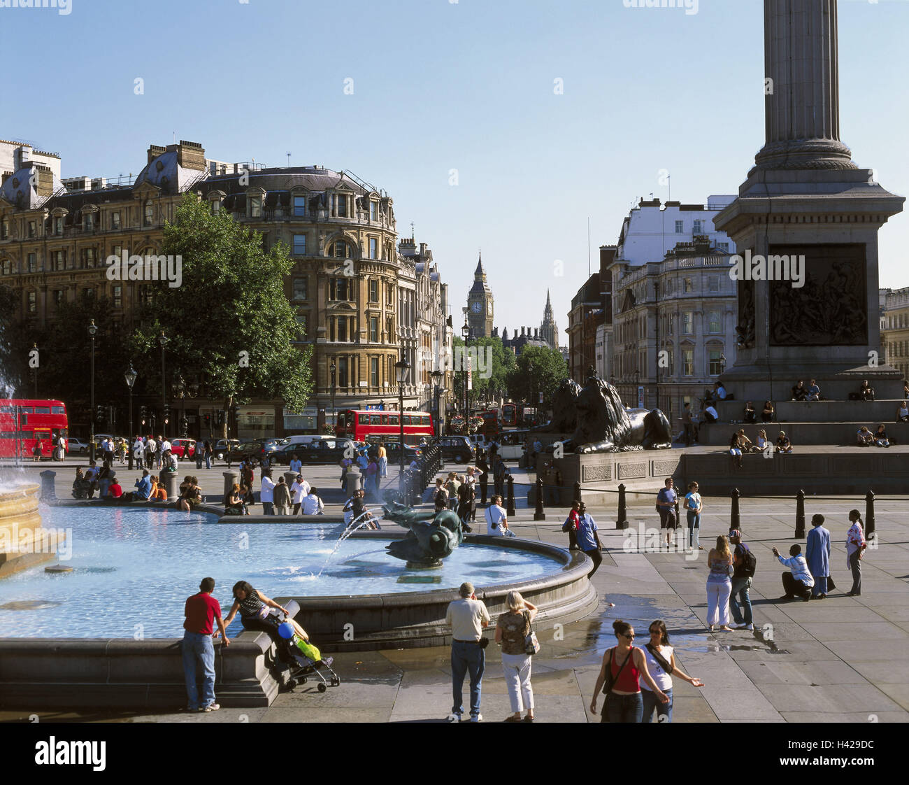 Great Britain, England, London, Trafalgar Square, well, tourist, Europe ...