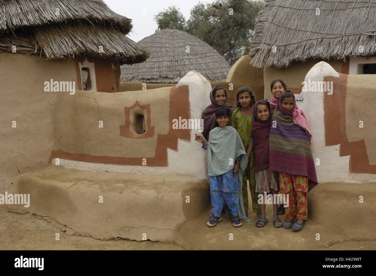 India rajasthan bikaner girls hi-res stock photography and images - Alamy
