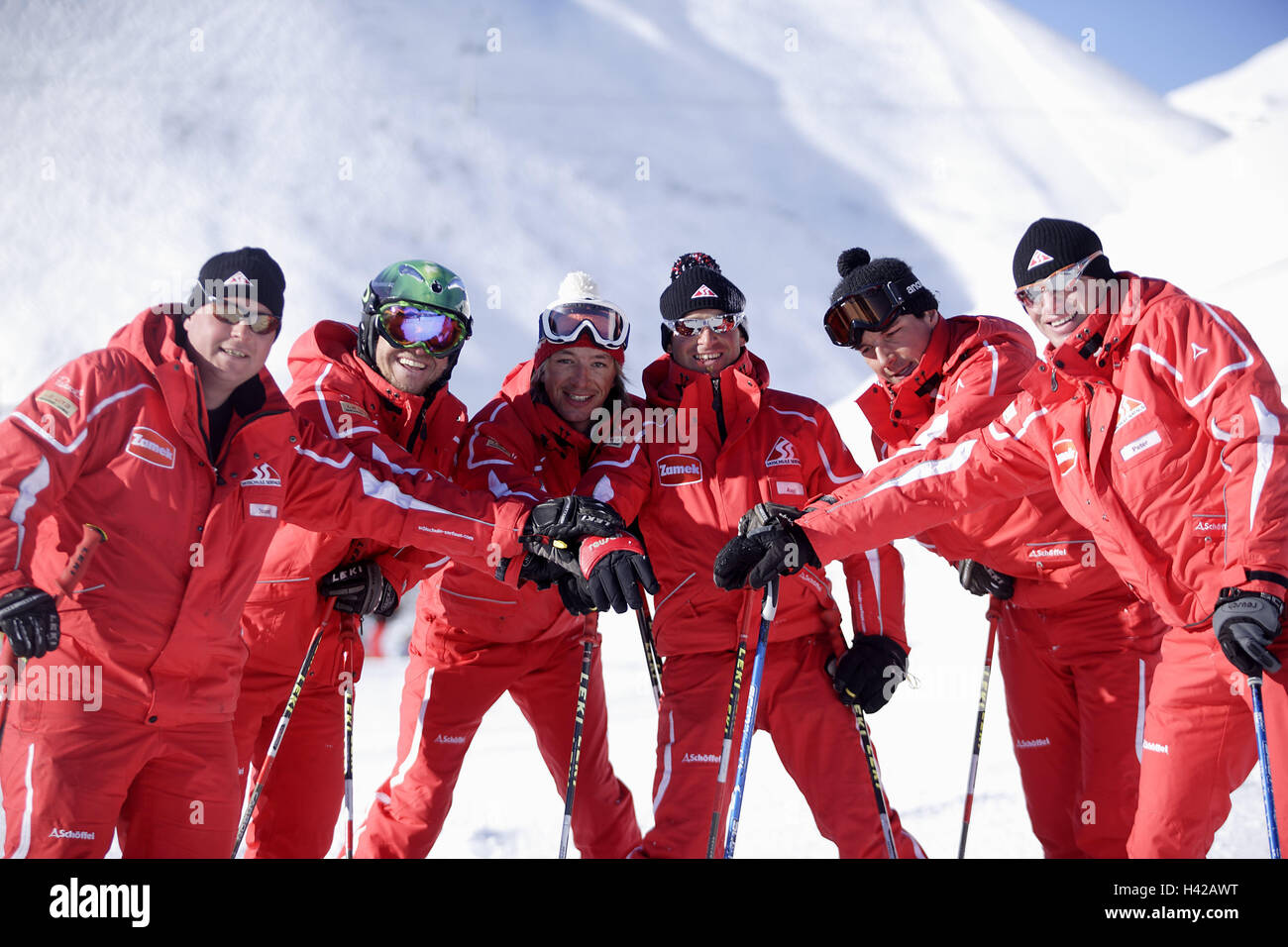 Ski runway, skier, six, smile, group picture, no model release, no ...
