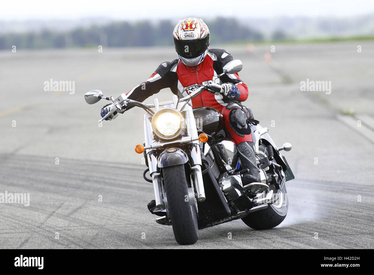 Moderating ratio hi-res stock photography and images - Alamy