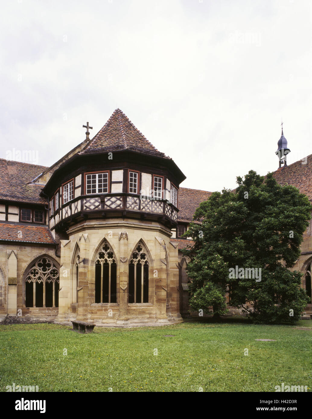 Gothic cistercian architecture hi-res stock photography and images - Alamy