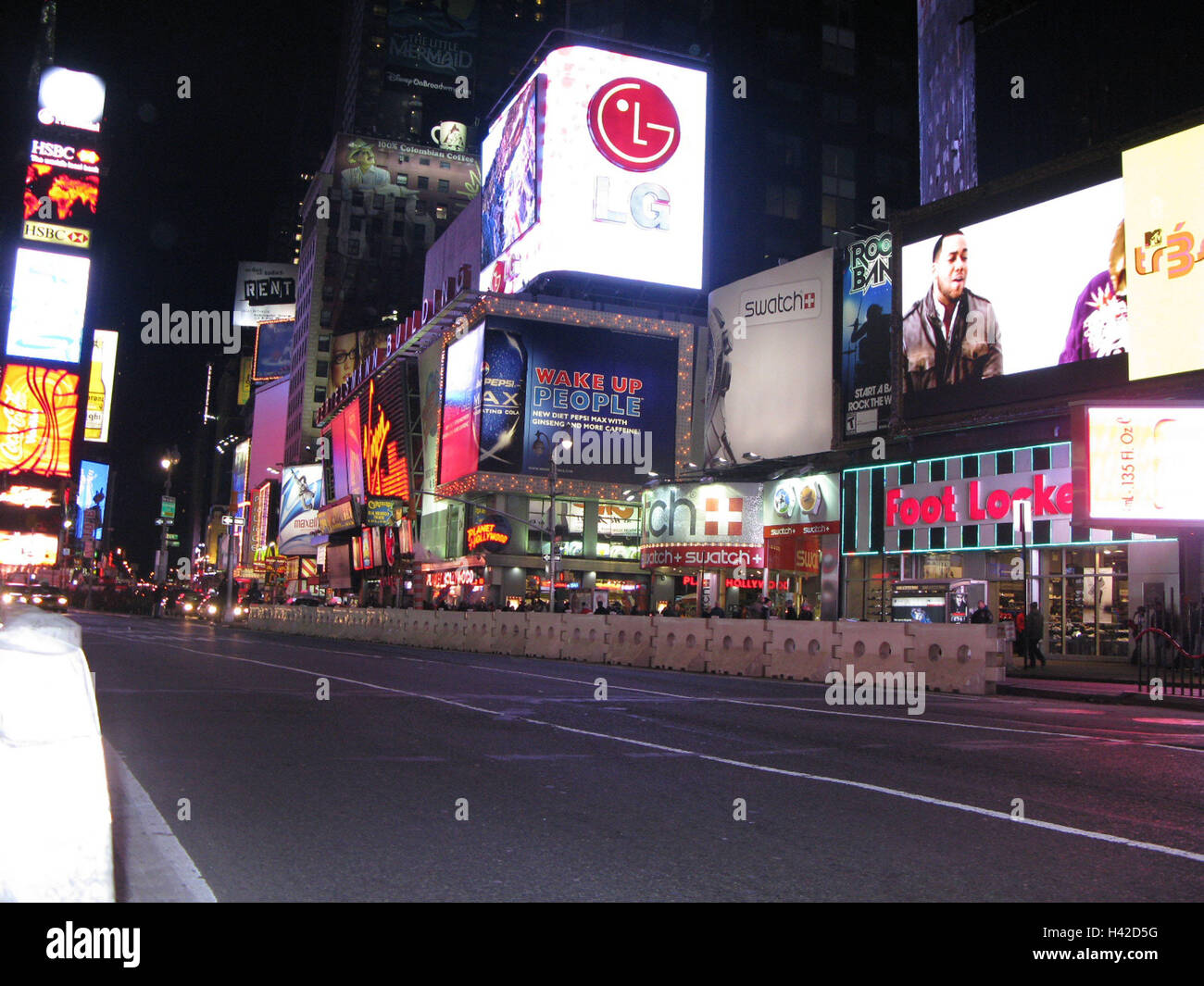 The USA, New York city, Manhattan, time Square, neon lights, evening ...