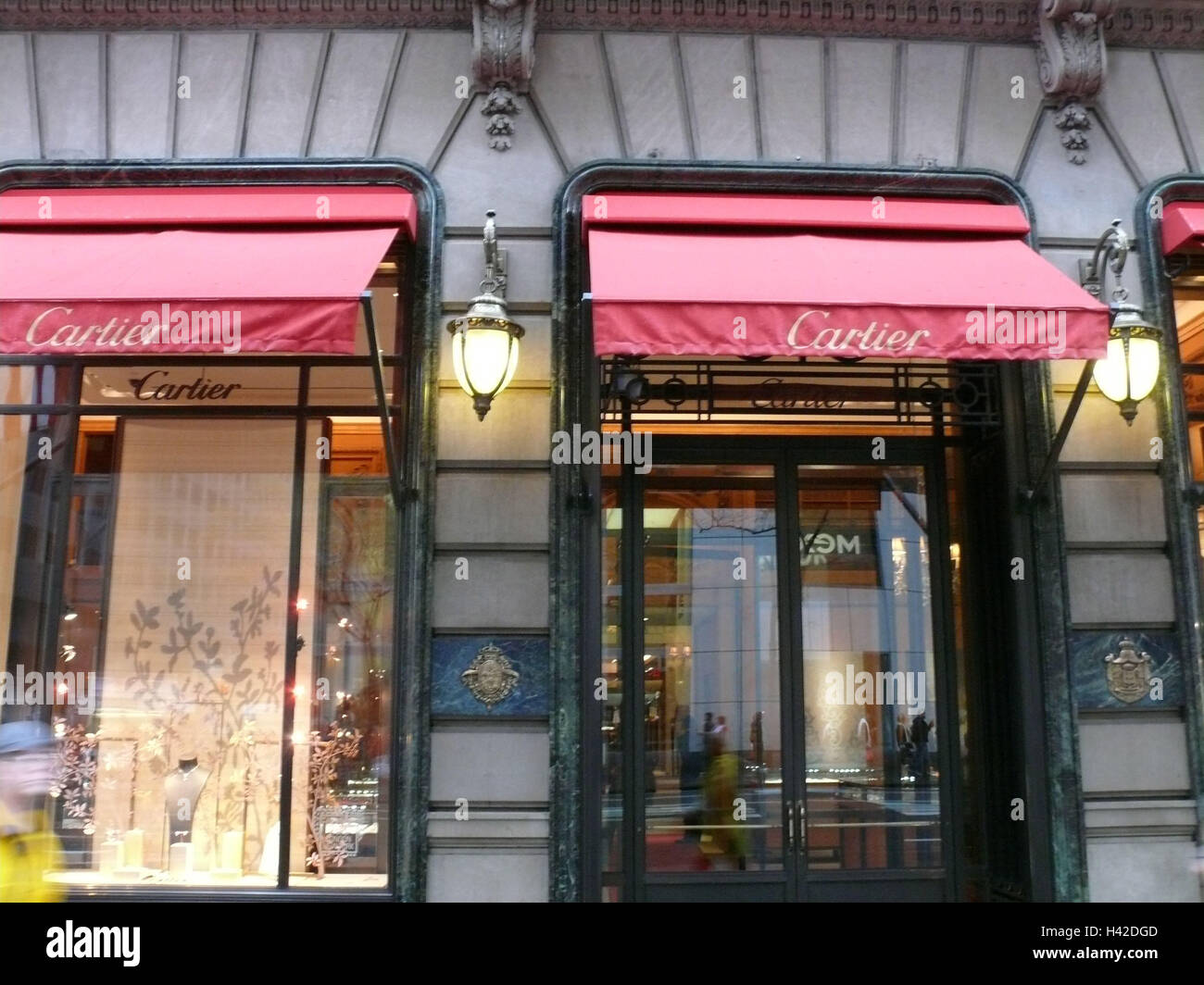 USA, New York city Fifth avenue designer-business Cartier outside ...