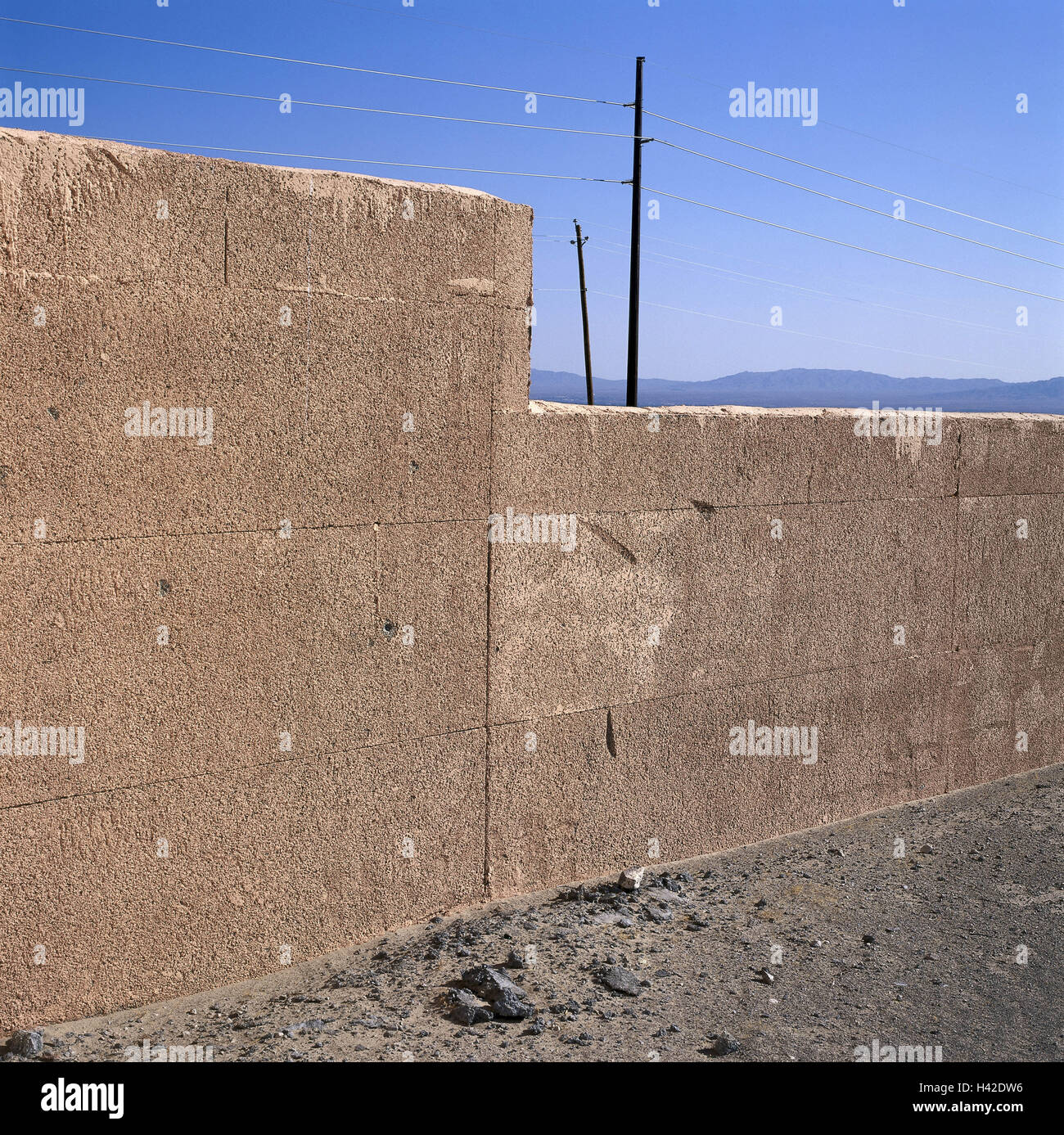 The USA, Arizona, defensive wall, telephone line, detail, America, wall ...