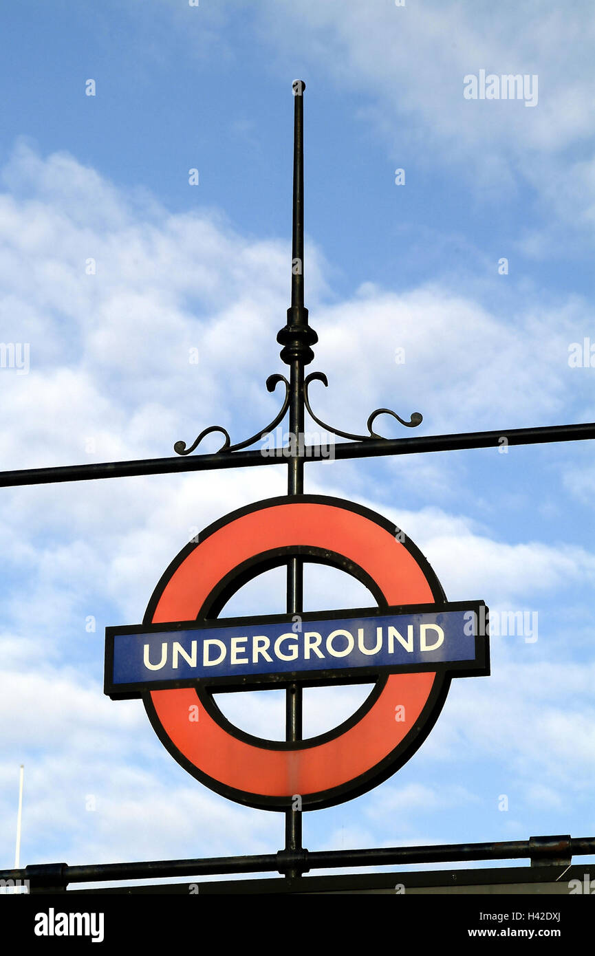 Great Britain, England, London, Subway, Westminster station, sign ...