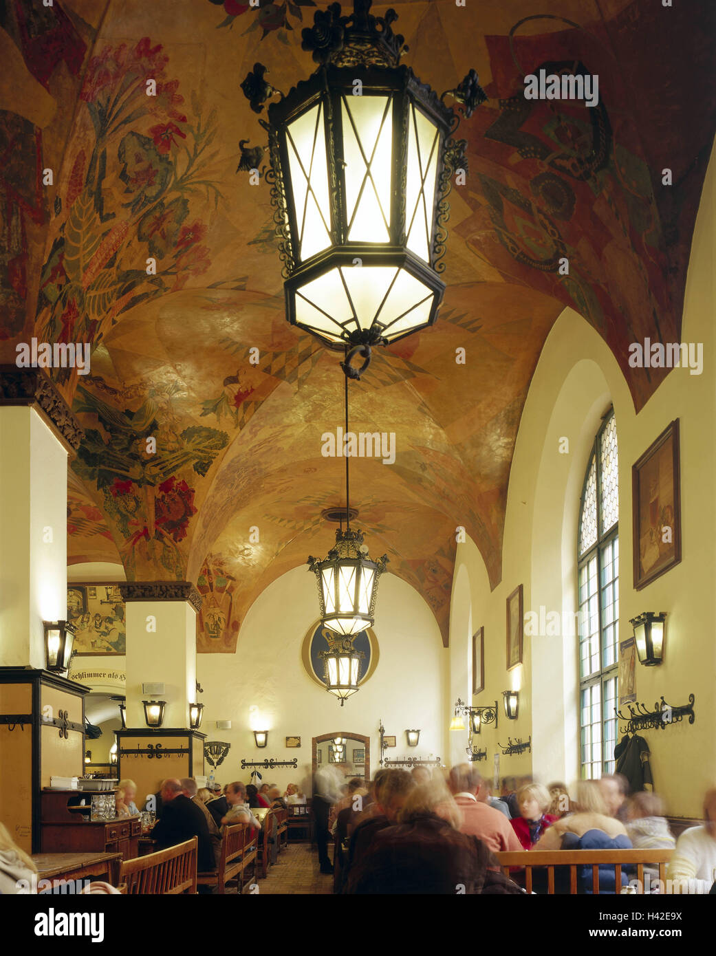 Germany, Upper Bavaria, Munich, Hofbräuhaus, restaurant "Washing ...