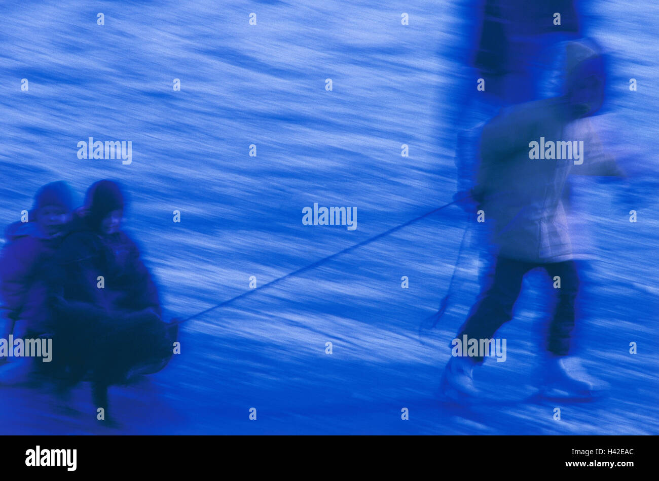 Children ice skating hi-res stock photography and images - Alamy