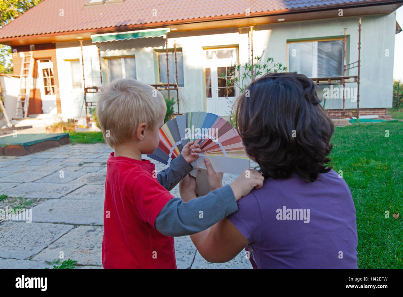 Choosing paint color samples hi-res stock photography and images - Alamy