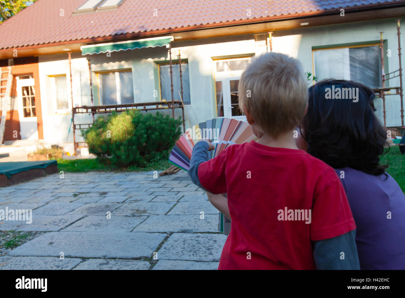 Choosing paint color samples hi-res stock photography and images - Alamy