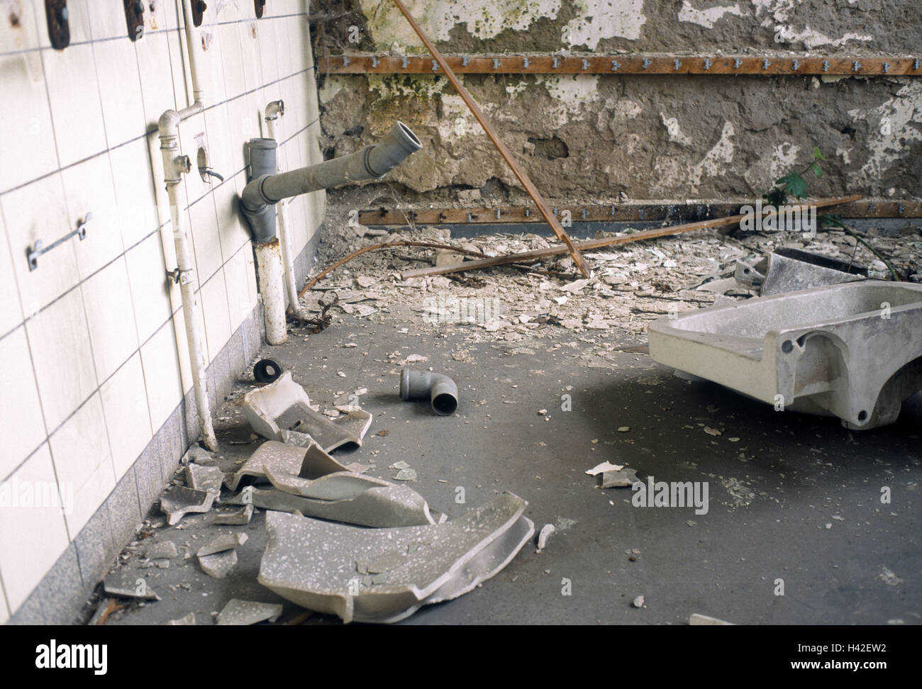 Old building, bathroom, destroys, house, ramshackle, renovation ...