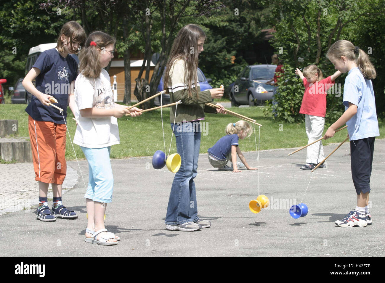 Playground, schoolgirls, play only editorially school, break, break ...