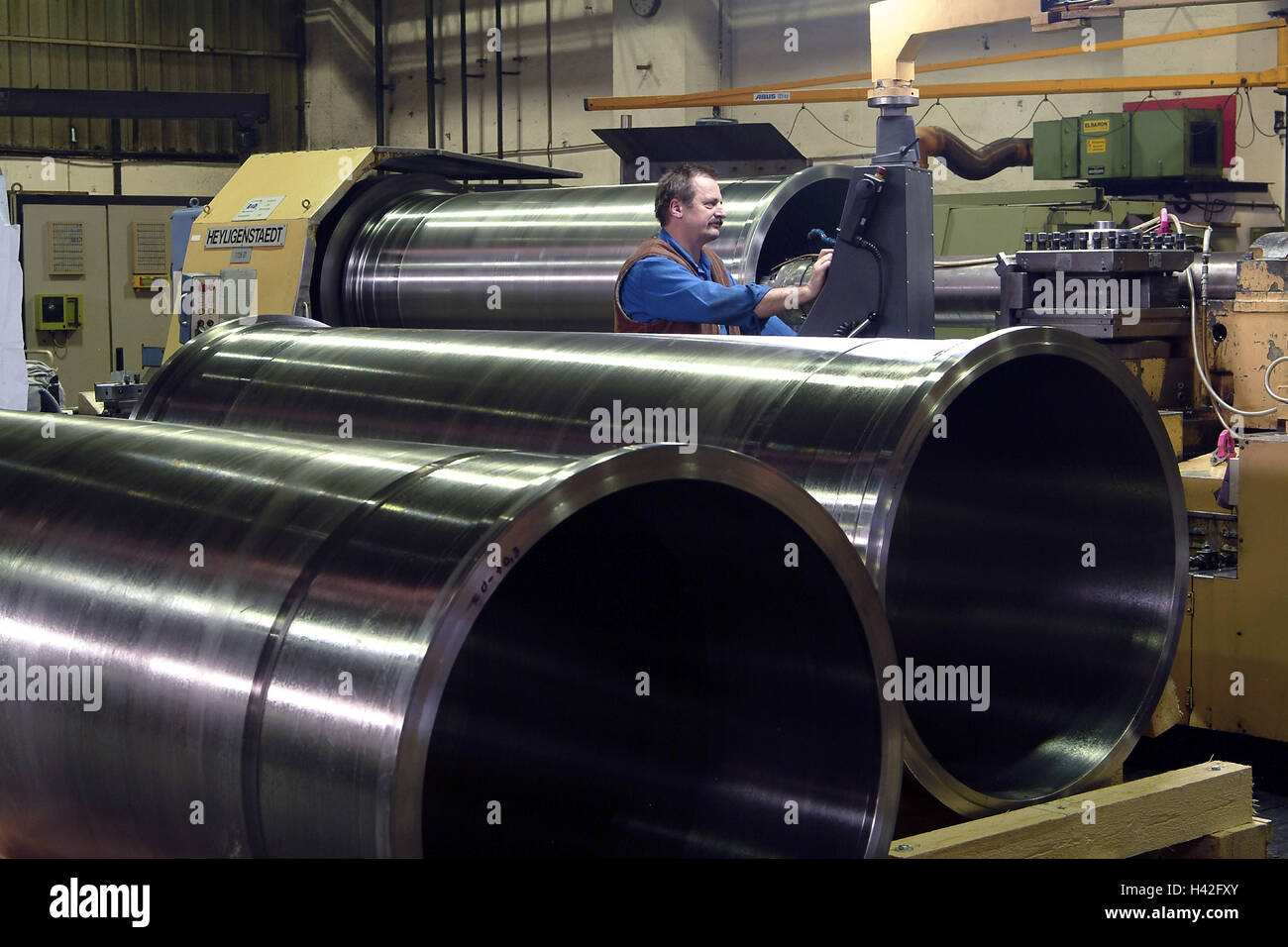 Stainless steel opus, lathe, worker, industry, economy, ironworks ...