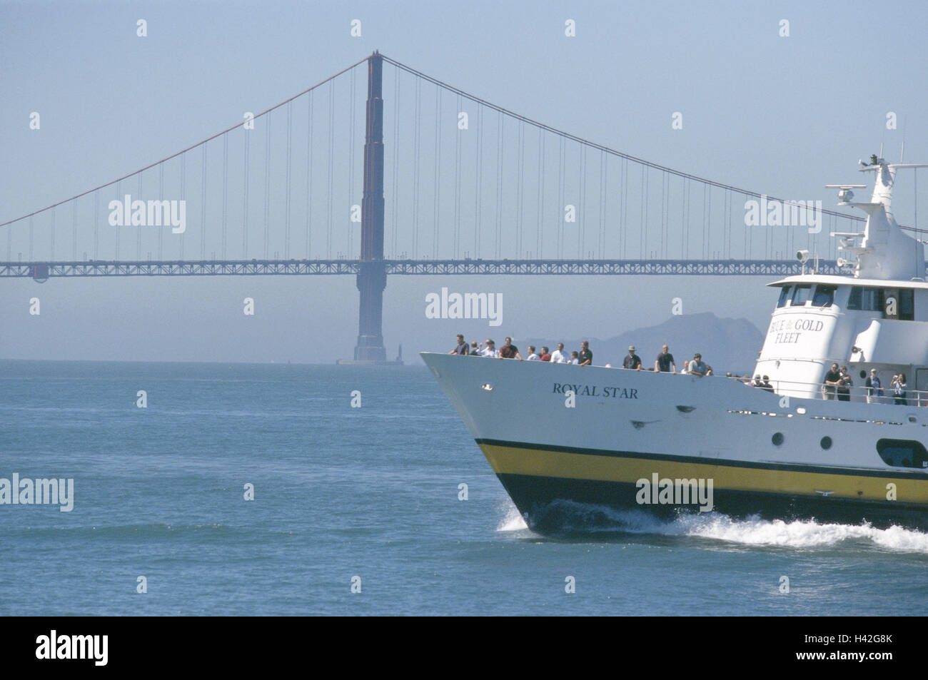 The USA, California, San Francisco, coast, Golden gates Bridge, bay ...