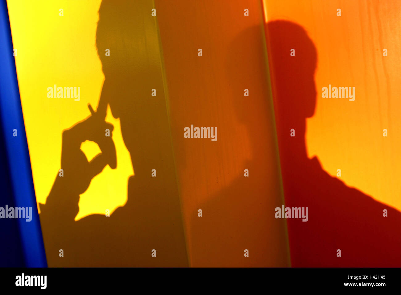 Silhouette mobile phone hi-res stock photography and images - Alamy