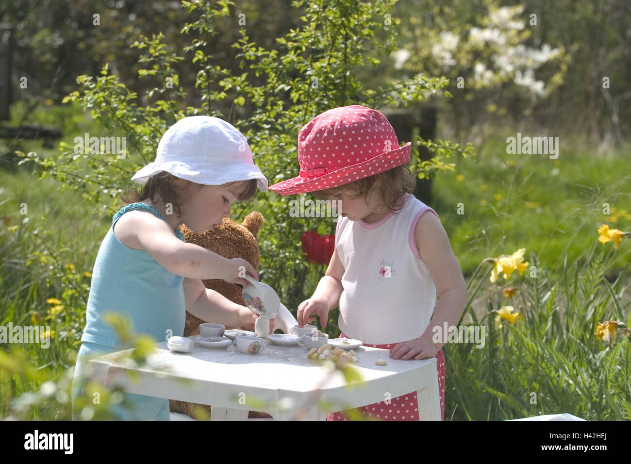 Children tea party sunny garden hi-res stock photography and images - Alamy