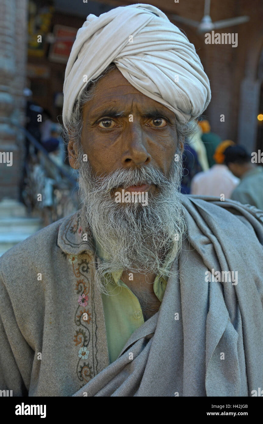 India, Punjab, Amritsar, golden temple, Senior, portrait Stock Photo ...
