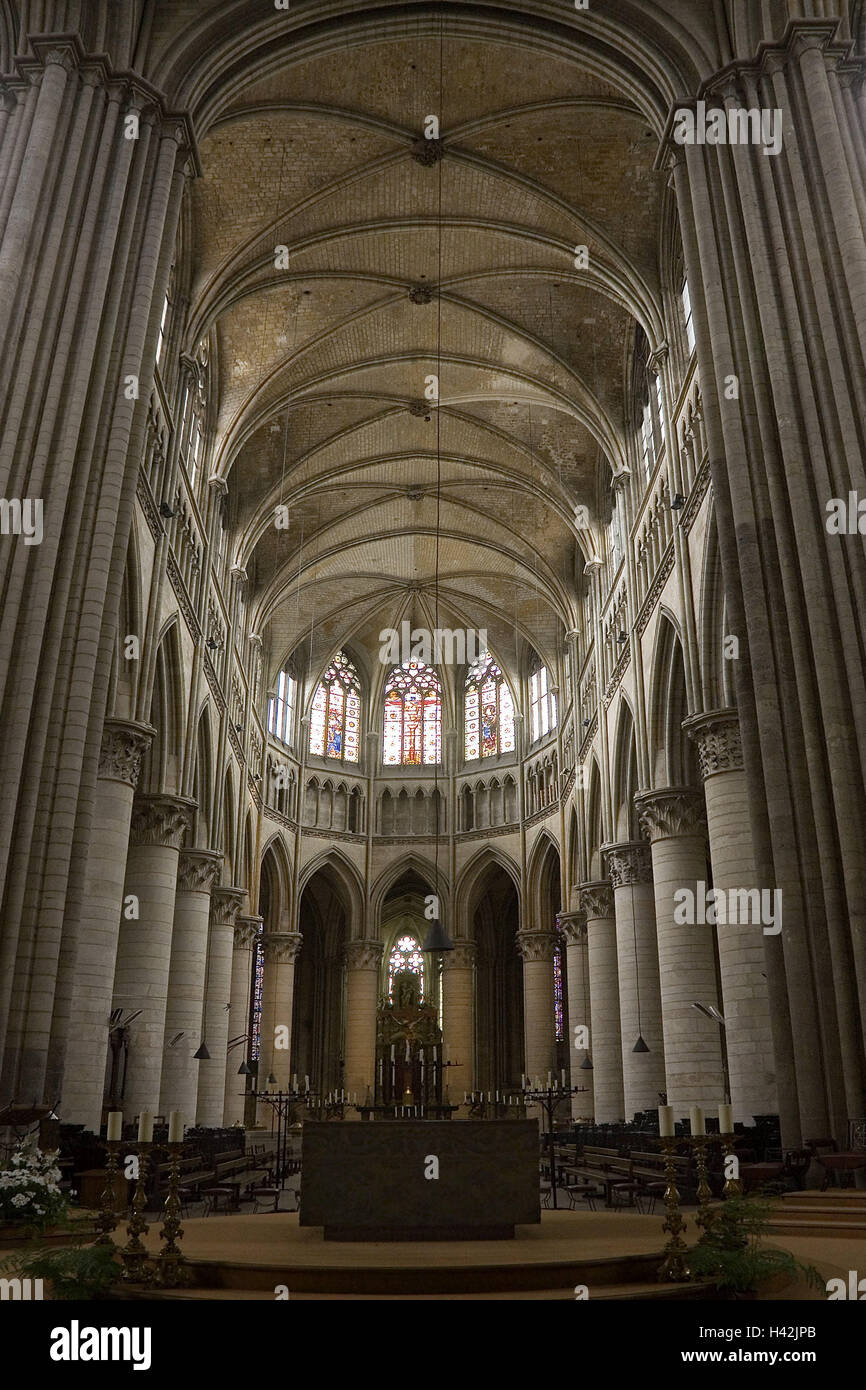 Interior rouen cathedral france hi-res stock photography and images - Alamy