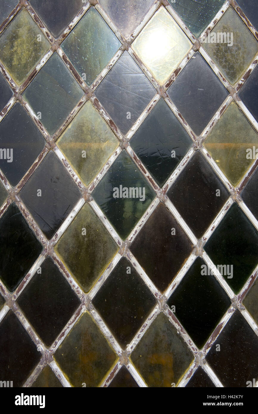 Lead glass windows hi-res stock photography and images - Alamy