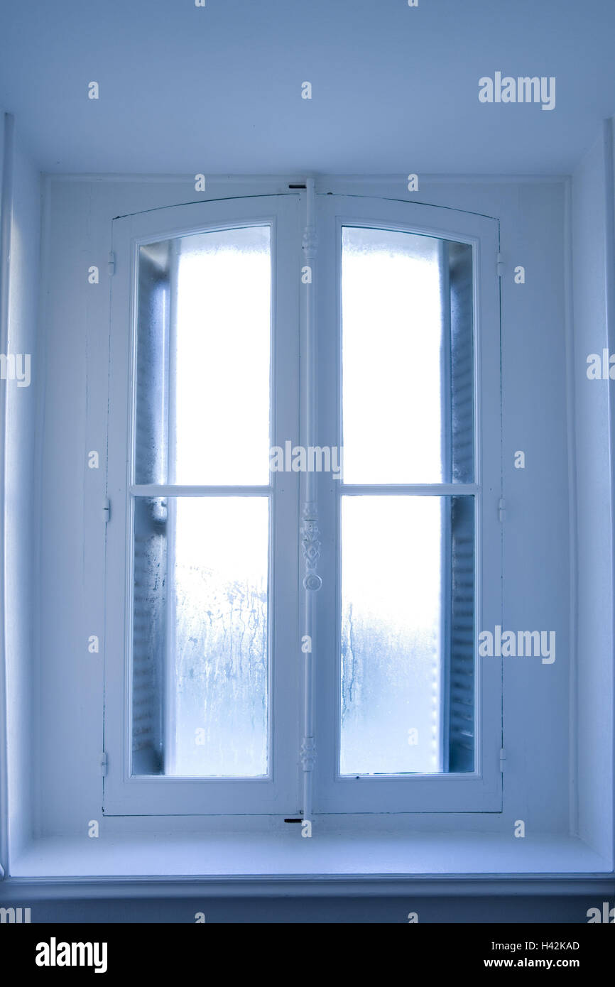 Steam windows hi-res stock photography and images - Alamy