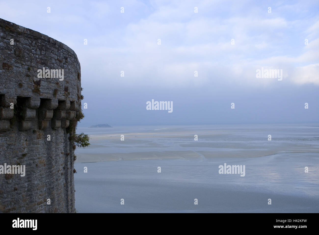 Low wall detail hi-res stock photography and images - Alamy