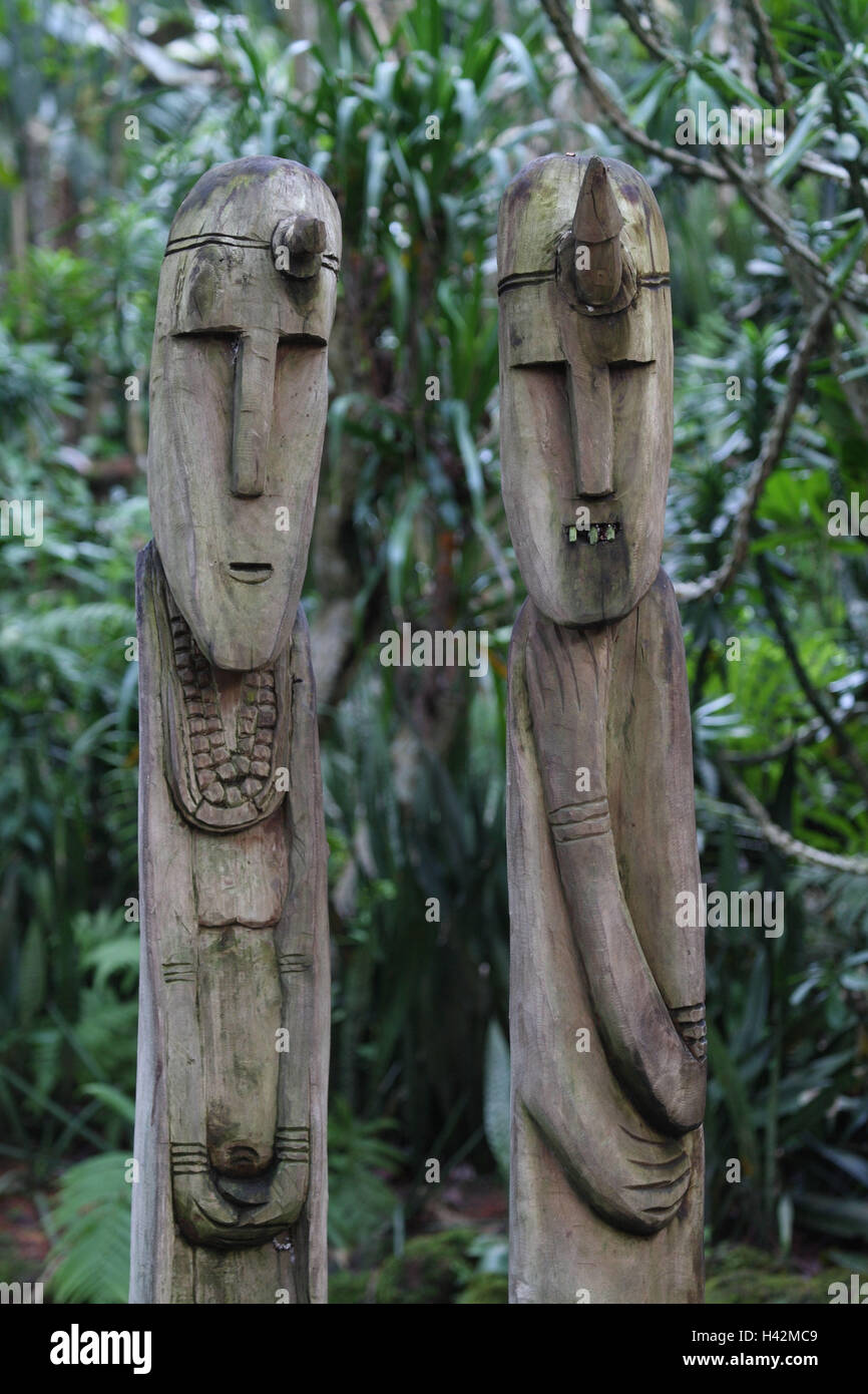wooden statues from Ethiopia Stock Photo - Alamy