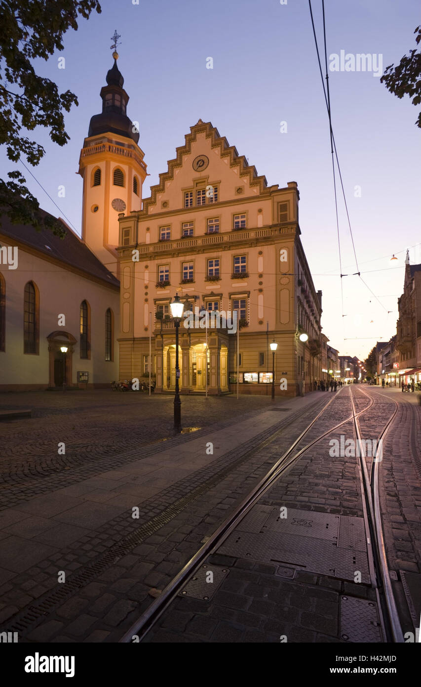 Germany, Baden-Wurttemberg, Karlsruhe, Durlach, marketplace, city hall ...