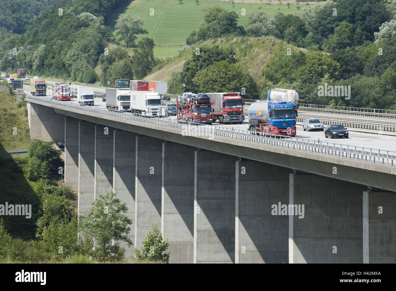 Highway, severe load traffic Stock Photo - Alamy