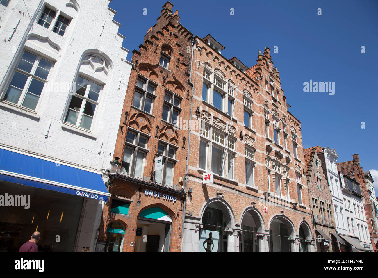 Row of traditional style houses in Brugge, Belgium Stock Photo - Alamy