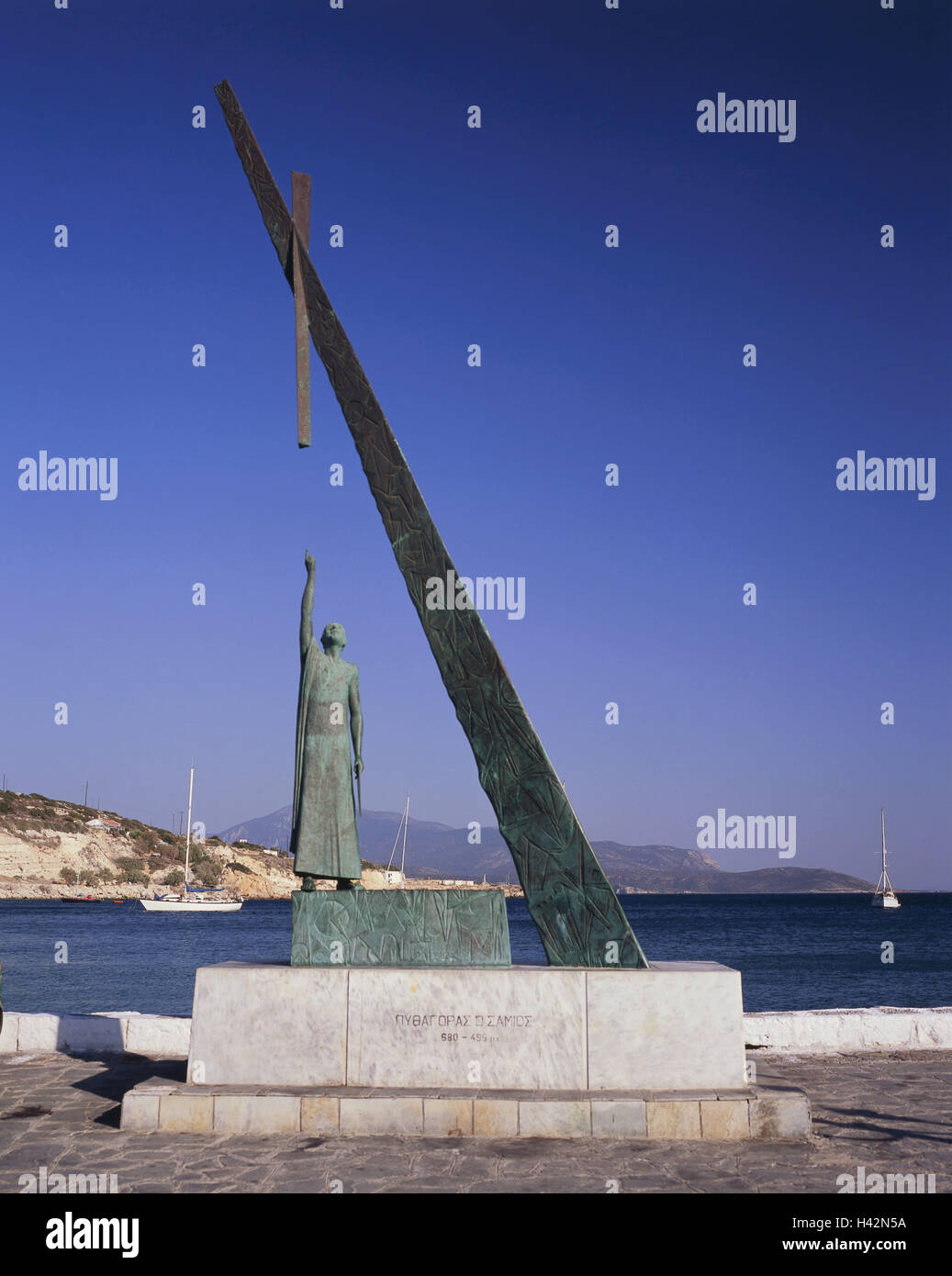 Greece, island Samos, Pythagorion, harbour, Phythagoras monument ...