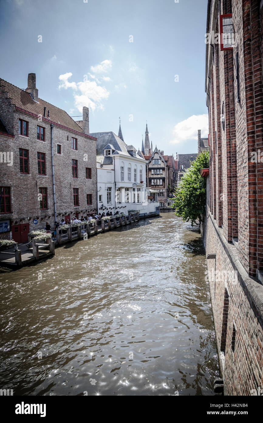 Night bruges canal beautiful hi-res stock photography and images - Alamy