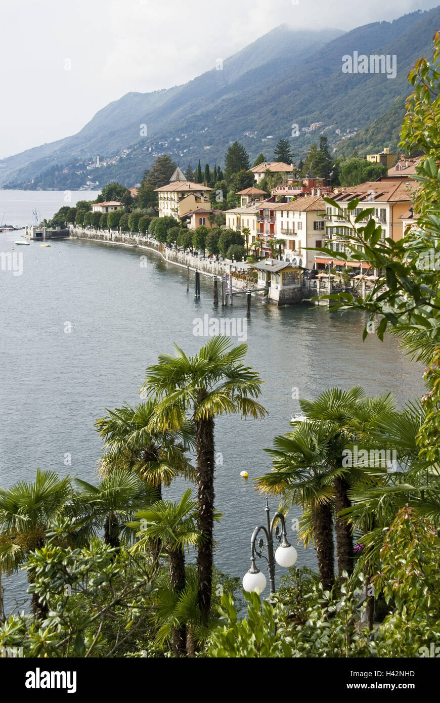 Italy, Piedmont, Lago Maggiore, Cannero Riviera, local overview Stock ...