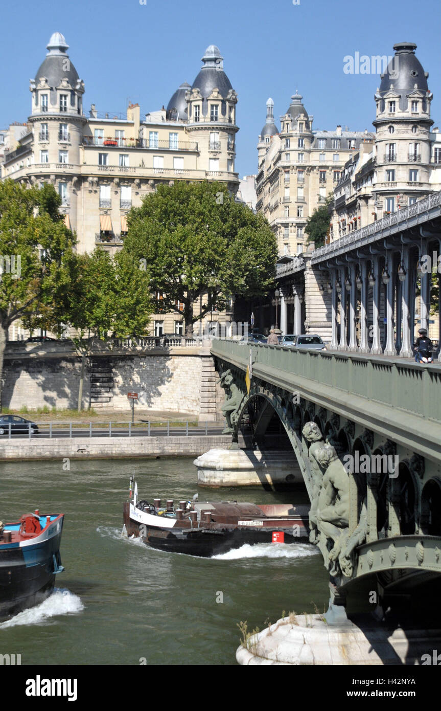 France, Paris, Viaduc de Passy, Pont de Bir-Hakim Stock Photo - Alamy