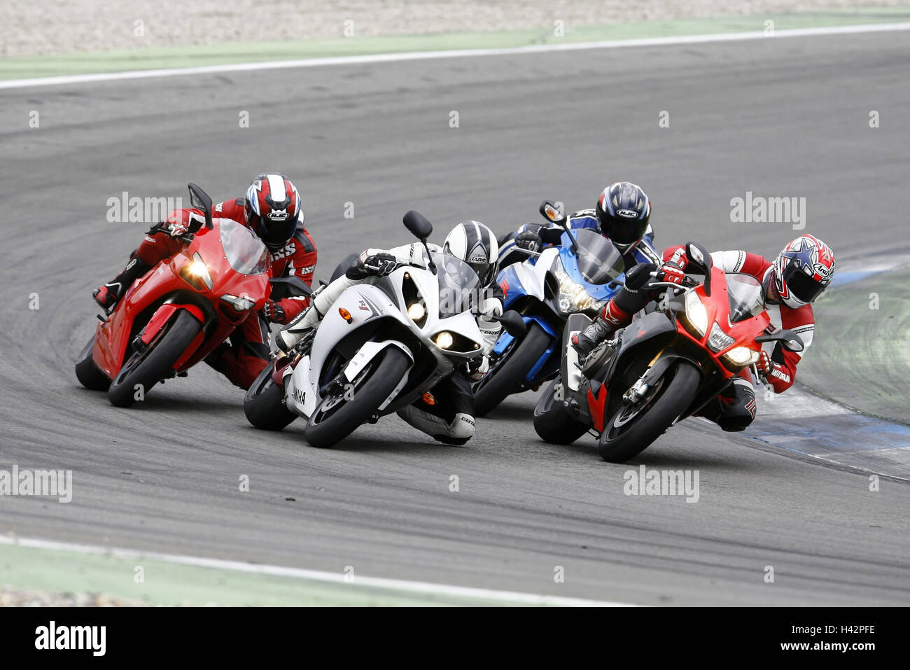Motorcyclists group hi-res stock photography and images - Alamy