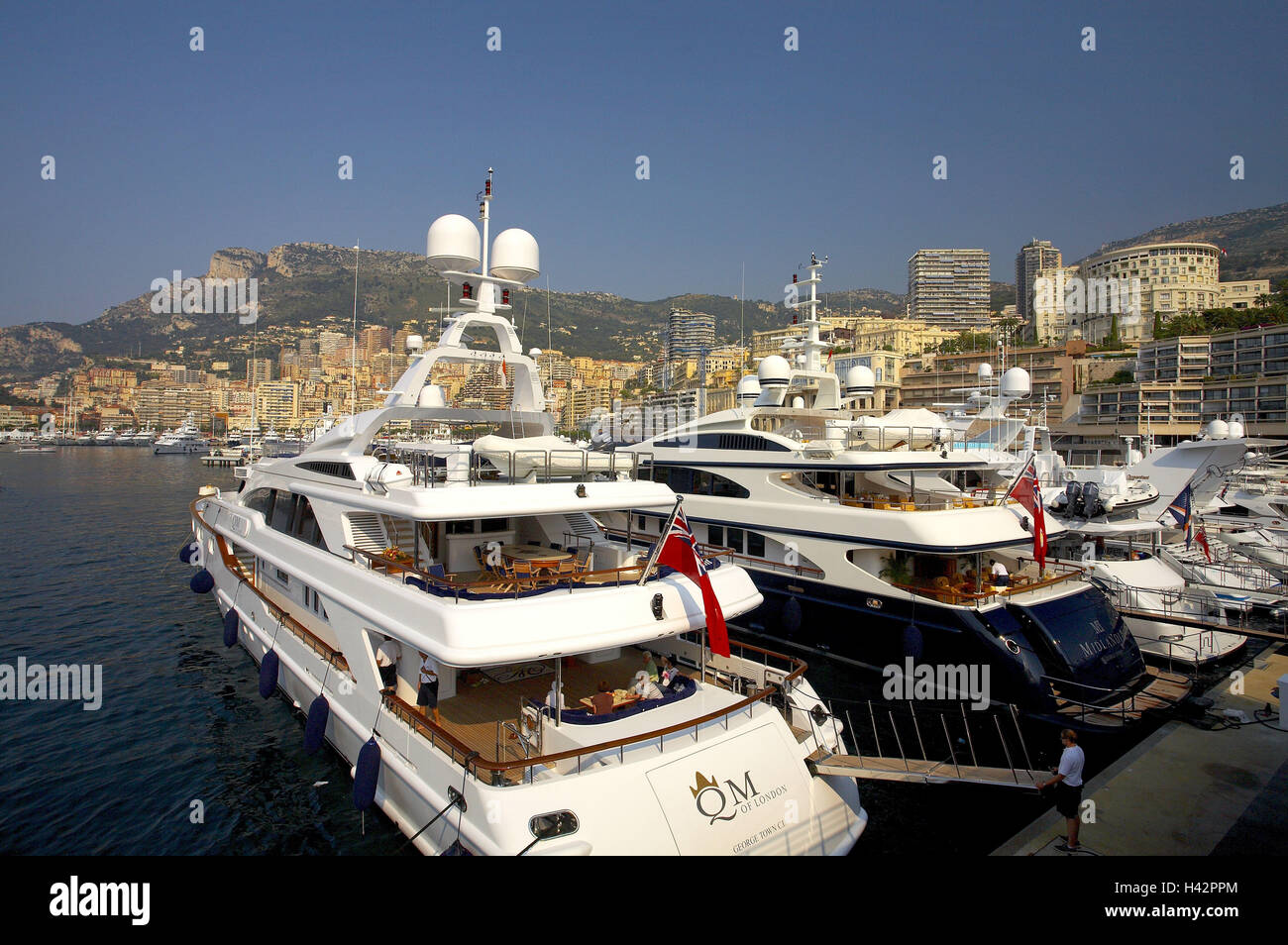 Monte carlo harbour hi-res stock photography and images - Alamy
