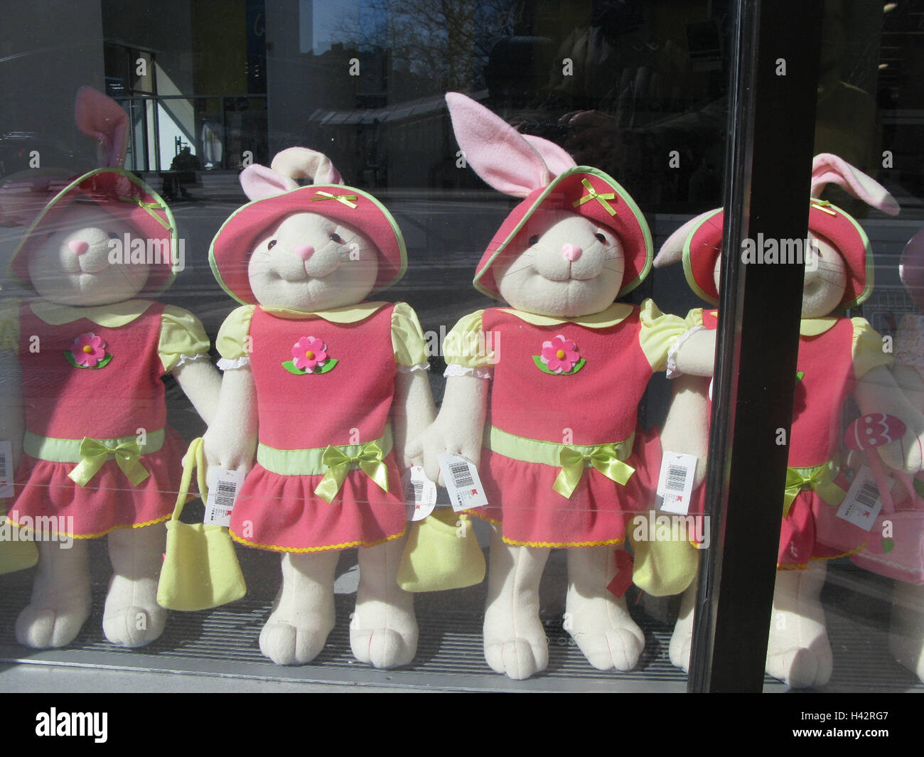 Shop-window, soft toys, Easter bunnies, detail, toy business, business ...