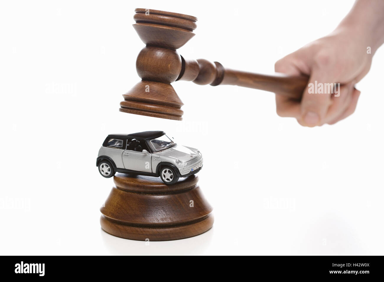 Hand, mallet, car Stock Photo - Alamy