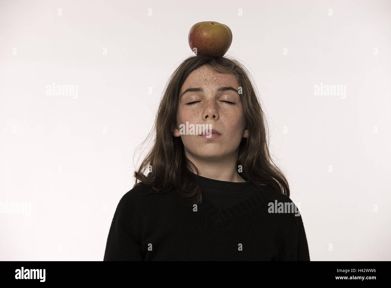 Boy, apple, head, portrait Stock Photo - Alamy