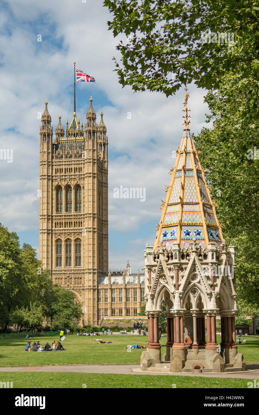 Victoria tower garden hi-res stock photography and images - Alamy