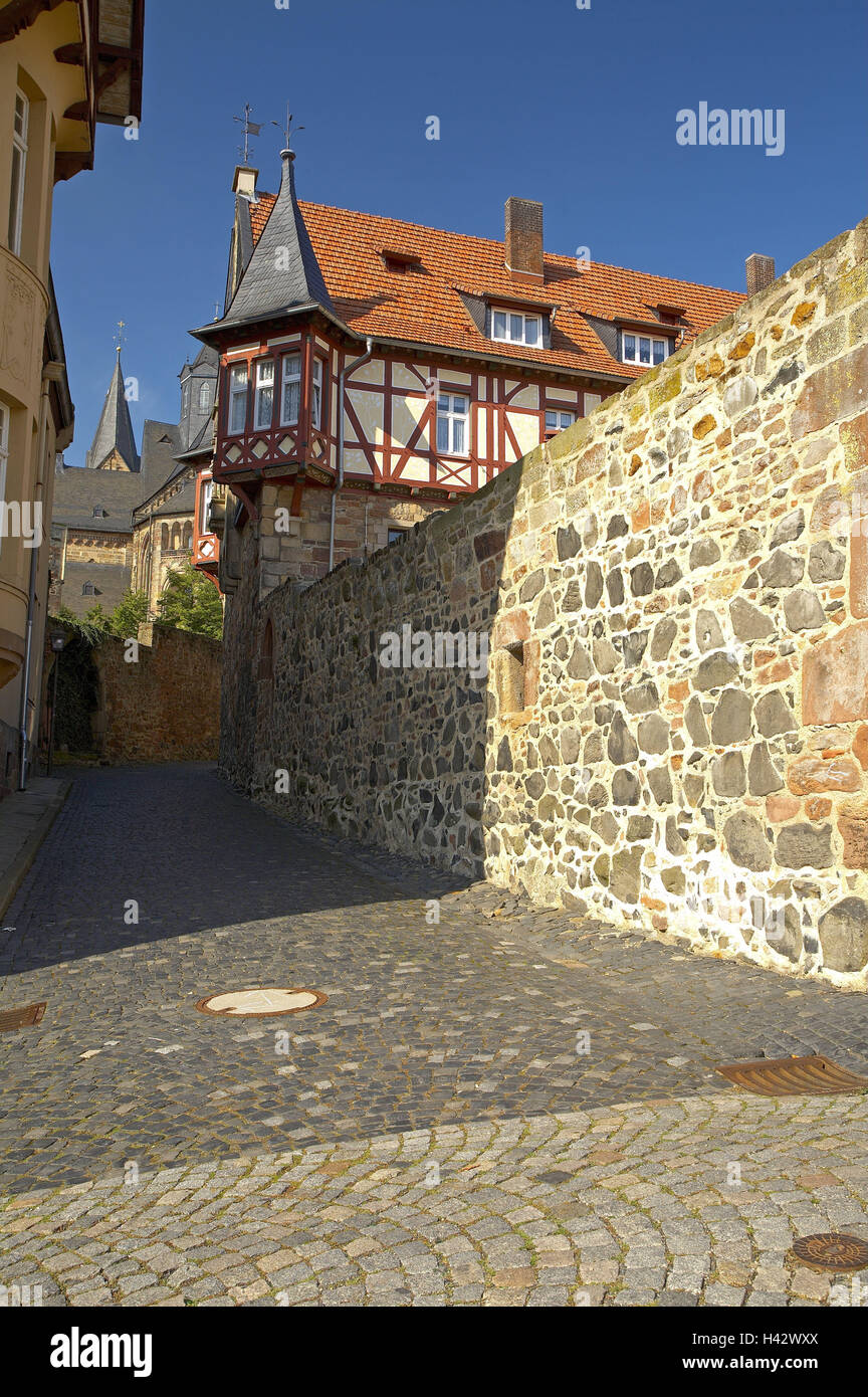 Germany, Hessen, Fritzlar, Old Town, half-timbered house, city wall ...