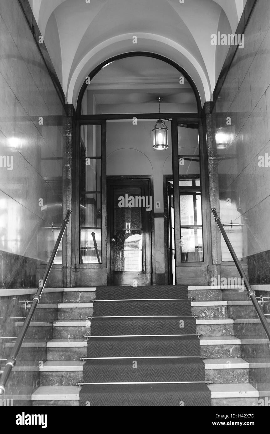 Rising door hi-res stock photography and images - Alamy