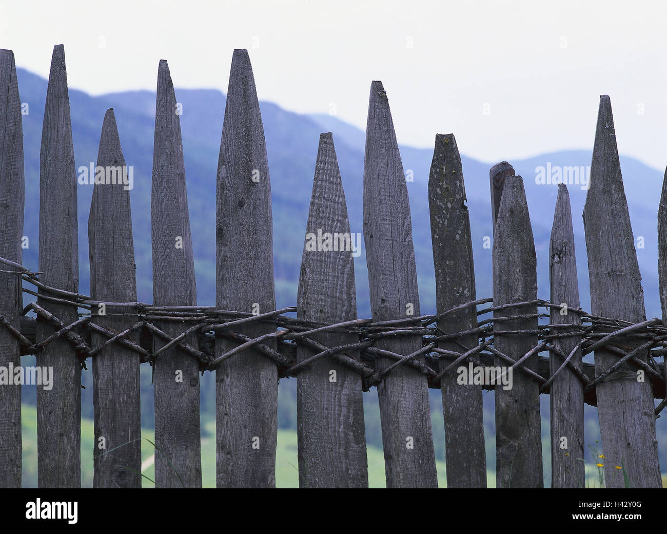 Wooden fence construction method hi-res stock photography and images ...